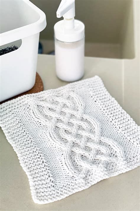 Celtic Cable Knit Pattern Celtic Cable Knit Pattern