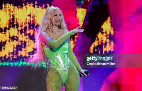 19045 Iggy Azalea Photos And High Res Pictures Getty Images