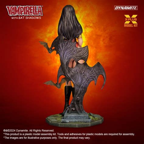 18 Scale Vampirella With Bat Shadows