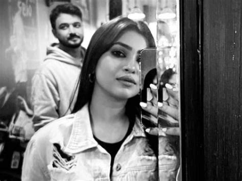 Rajdeep Jasmine Gossip আমার জীবনে কোনও ফিল্টার নেই জ্যাসমিনের