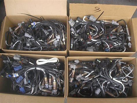 MIXED LOT 4W OXYGEN SENSORS