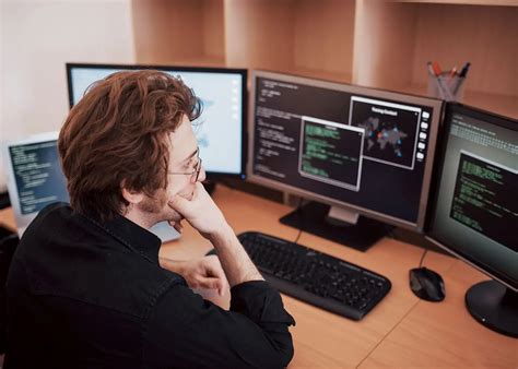 Software Development Vs Web Development In Dubai