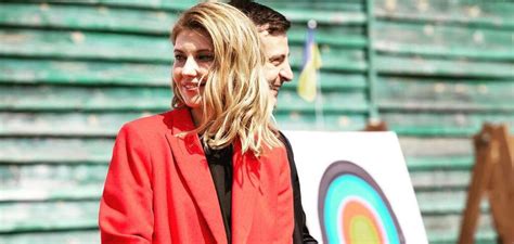 Олена Зеленська спливли фото в купальнику новини України Oboz Ua