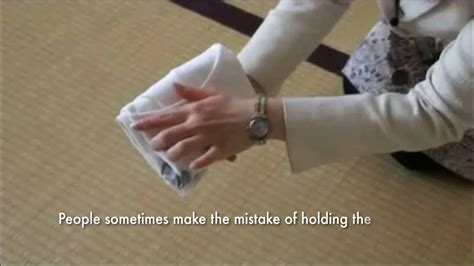 Как се сгъва тениска Youtube