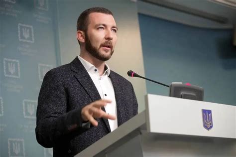 Пресс секретарь Зеленского Россияне первыми узнают о разрешении на удары по РФ