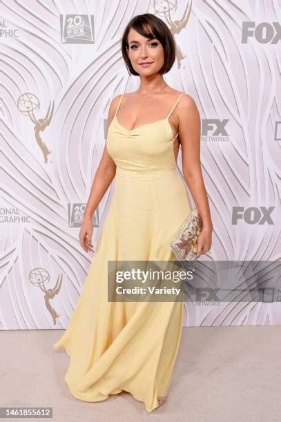 733 Milana Vayntrub Photos And High Res Pictures Getty Images