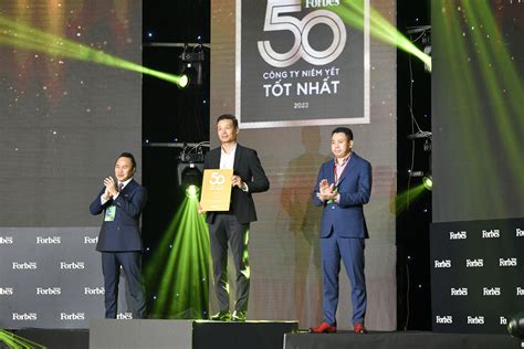 FPT được Forbes Việt Nam vinh danh lần liên tiếp Top công ty niêm yết tốt nhất