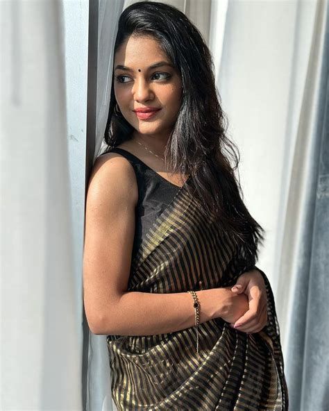 Ivana Tamil Actress Latest Pictures Soo Cute