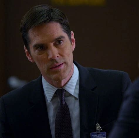 Pin Su Aaron Hotchner
