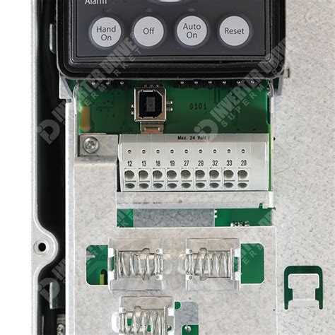 Danfoss Fc 102 Hvac Ip66 1 1kw 400v 3ph Ac Inverter Drive C2 Emc Ac Inverter Drives 400v