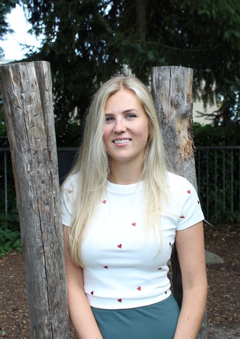 Amber Schopman Van De Wegwijzer Finalist Leraar Van Het Jaar 2025 Hallo Losser