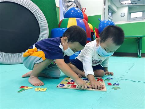 符號有哪些？不是只有注音符號喔！生活常見的符號很多，像數字、英文字母、注音符號都是符號的一種。孩子在3 6歲對「符號」類訊息要能夠充分掌握，6