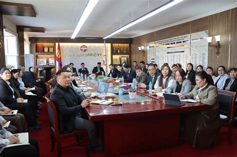 ЦОГТЦЭЦИЙ СУМАНД ТӨРИЙН АЛБАНЫ ЗӨВЛӨЛИЙН АЖЛЫН ХЭСЭГ АЖИЛЛАЖ БАЙНА