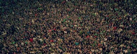 Big Crowd S Get The Best  On Giphy