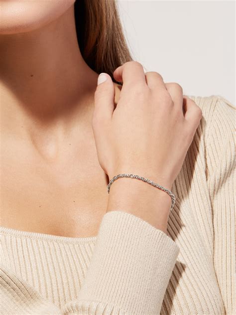 Twist Chain Bracelet At Eldon Berthold Blog