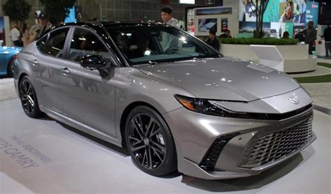 Toyota Camry Hybrid Hev Top Ce 2026 Giá Bán T22026 Tskt