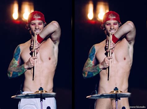 Babemaster Fake Nudes Twenty One Pilots Josh Dun And Tyler Joseph Naked And Exposed