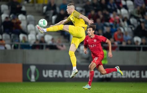 Дніпро 1 наприкінці матчу уникнув поразки від Вадуца