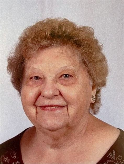 Doris Dolly M Romandetti Brownlie Maxwell