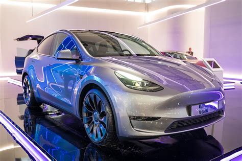 Teslas Five Seat Model Y And Other Evs Now Qualify For The New 7500
