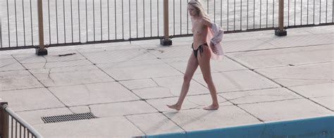 Elly Sharp Nude Pics Page 1