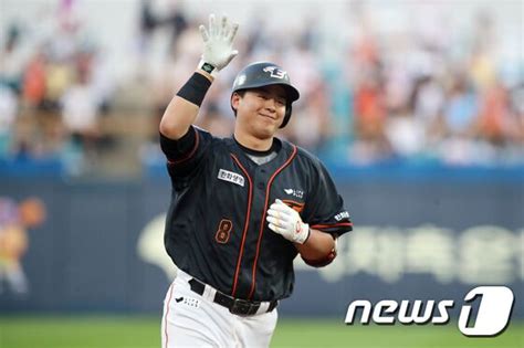 홈런 1위 한화 노시환 데뷔 첫 월간 Mvp 도전 뉴스1