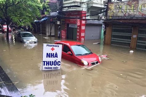 [photos] Hanoi Suffers First Major Flood Of 2016 Saigoneer