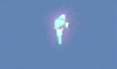 Strange Humanoid Shaped Object Filmed In The Skies Over California