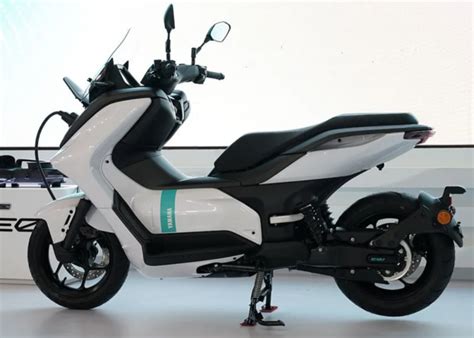 Motor Listrik Murah Greentech Aero Harga Rp 8 Jutaan Baterai Tahan Lama Cocok Buat Sehari Hari