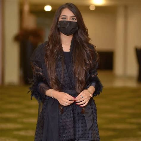 Kaneez Zahra👑 Lady Boss🦅 Kaneezzahraoffical • Threads Say More