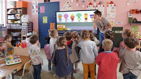 Интерактивные панели BenQ в школе Сакре-Кёр