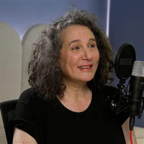 במצב בו אנחנו שקועים מדינה בדיכאון הכוח של הומור הוא עצום״ משה רדמן מארח את דניאלה לונדון דקל