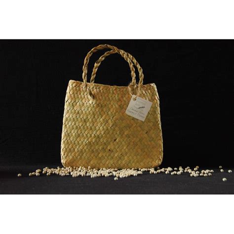 พริกไทยกําปอตดําออร์แกนิก