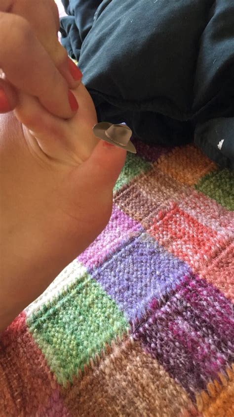 Addison Bowmans Feet