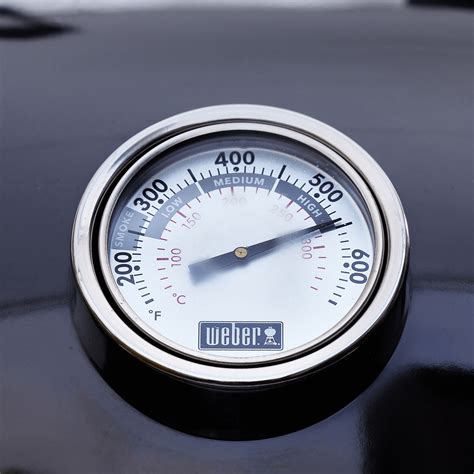 Summit® Kamado E6 Charcoal Barbecue Summit® Kamado Series Charcoal Range Weber Bbq