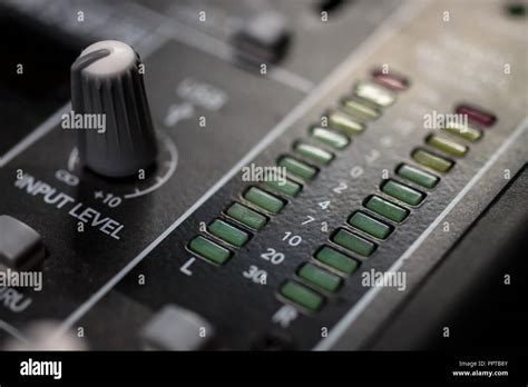 Input Signal Hi Res Stock Photography And Images Alamy