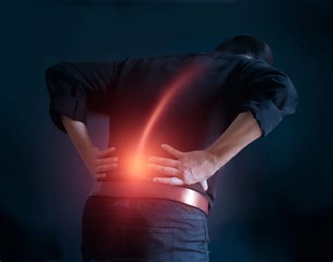 5 Warning Signs Of A Compression Fracture Dr Uday Pawar