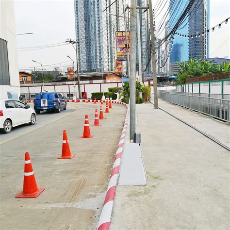 เดินทางไปตลาด The One Ratchada หลังห้างเอสพลานาด รัชดาฯ