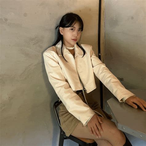 고퀄직각어깨핏신상 숏 크롭 레더 카라 자켓 가죽자켓 에이블리