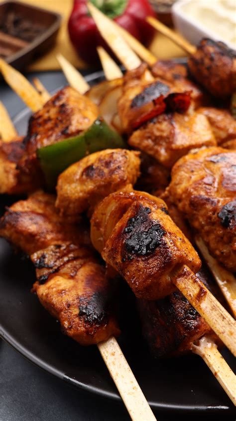 شيش طاووق الدجاج بتتبيلة مميزة