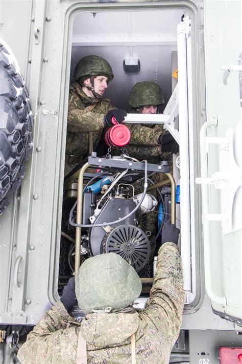 Комплекс РБ-341В «Леер-3»: бомбардировщик РЭБ и просто полезный
