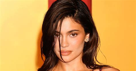 Kylie Jenner Reportedly Offers To Pay Bill For Her Employees Who Want Botox