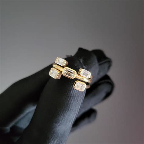 베젤 에메랄드 컷 랩그로운 다이아몬드 링 1~3부 Sang And Beth