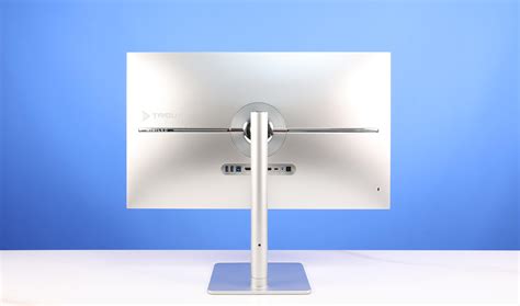钛度M27NQC-ST (2K 165 MiniLED)：硬件很可以，但调教很糟糕