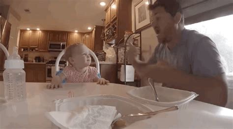 Deaf Dad And Deaf Daughter Sign Happy And You Know It In American