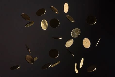 Weak Loonie Signals Economy Is ‘in Trouble Currency Expert Says The Globe And Mail