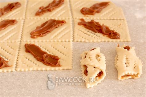 Песочное печенье с вареной сгущенкой — рецепт с фото пошагово