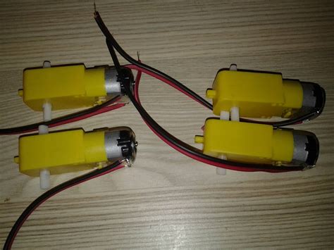 โปรเจค หุ่นยนต์ควบคุมด้วยเสียงพูด Arduino Speech Module