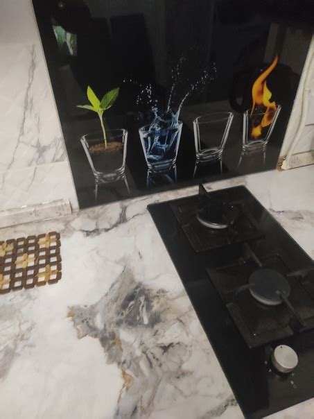 Добрый день, сколько будет поменять плинтус на кухонном гарнитуре и ...