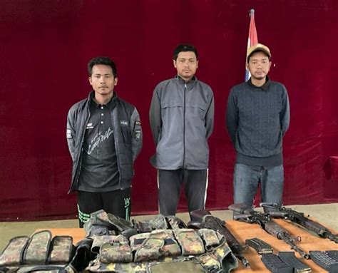 ဟားခါးမြို့ အခြေစိုက် ခလရ ၂၆၆ တပ်ရင်းမှ ပြည်သူ့စစ် ၃ ဦးက လက်နက်ခဲယမ်းမ